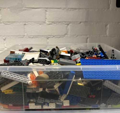 Lego коробками