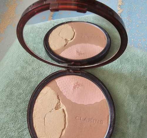 Clarins бронзер