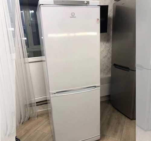 Холодильник indesit SB 167