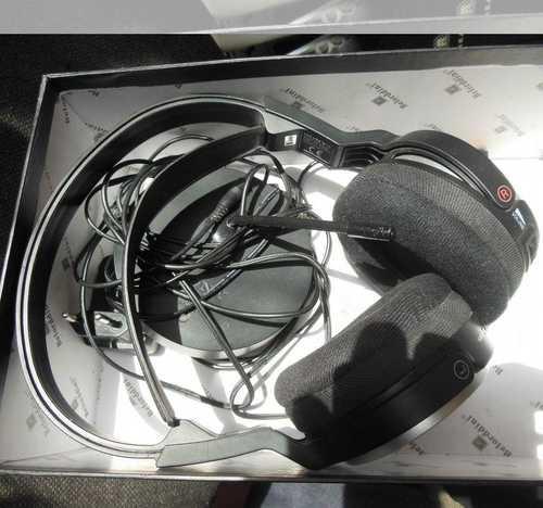 Беспроводные наушники Sony MDR-RF810R