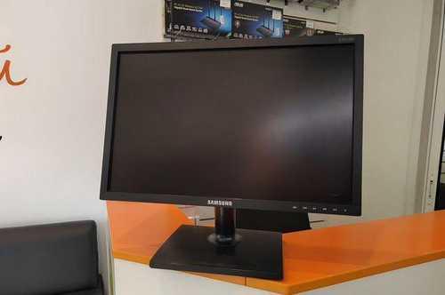 Монитор 19" Samsung S19C200BW, 1440x900, TN