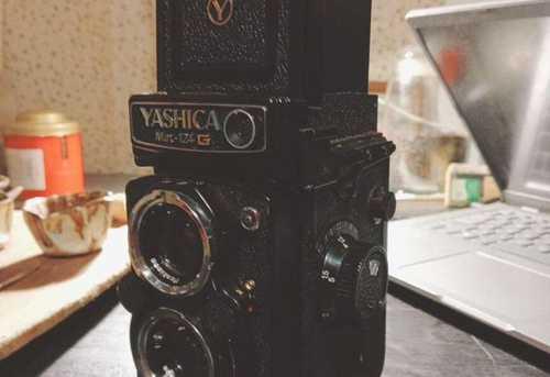 Пленочный фотоаппарат Yashica MAT 124G