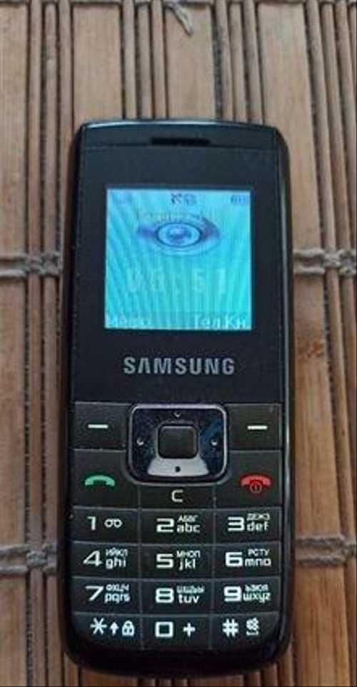 Мобильный телефон Samsung