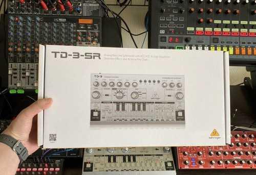 Behringer td3