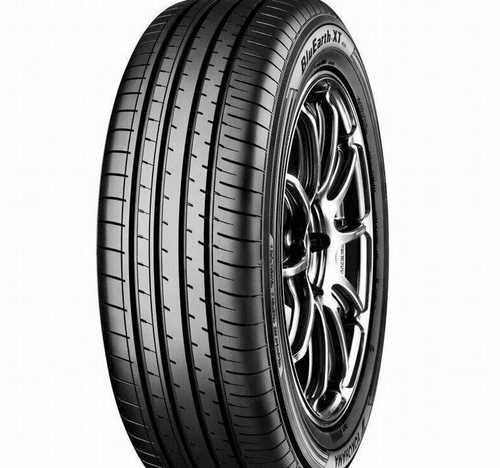 Yokohama BluEarth-XT AE61 215/60 R17