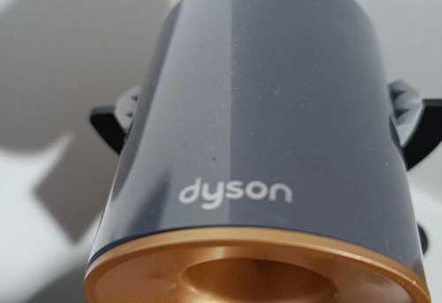 Эффективный стайлинг: Dyson HD 08