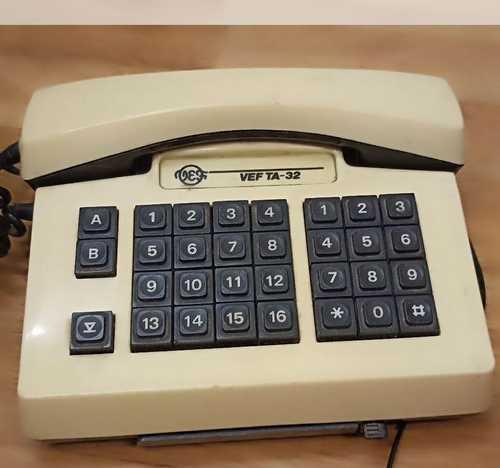 Телефонный аппарат VEF TA 32