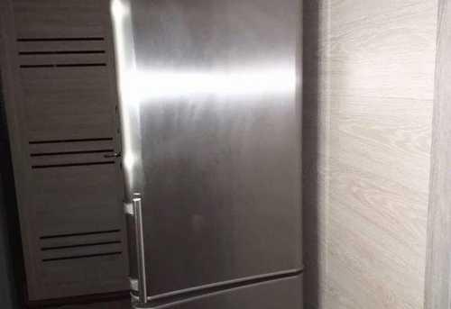 Холодильник Indesit R600a