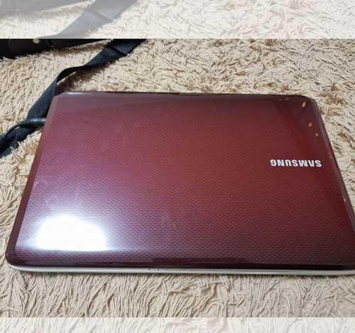 Ноутбук Samsung R528