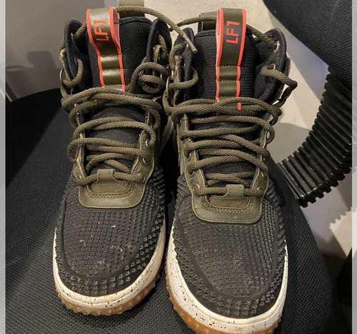 Кроссовки Nike Lunar Force LF1