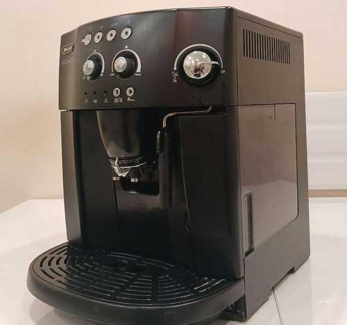 Кофемашина Delonghi magnifica