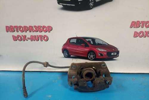Суппорт передний левый Renault Megan 2