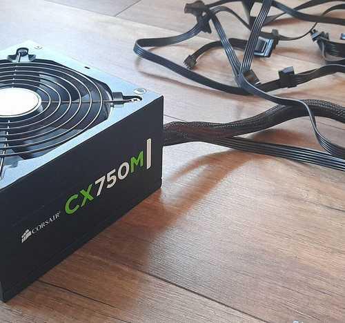 Блок питания Corsair CX750M