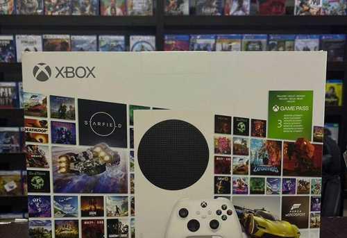 Xbox series s+бесплатная подписка Game Pass