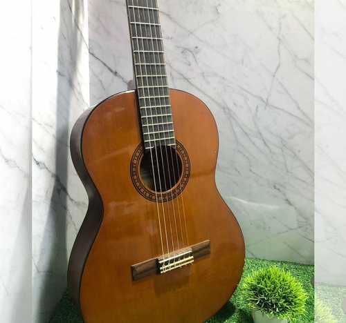 Гитара yamaha CS40