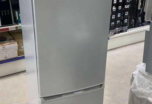 Холодильник comfee RCB232LS1R