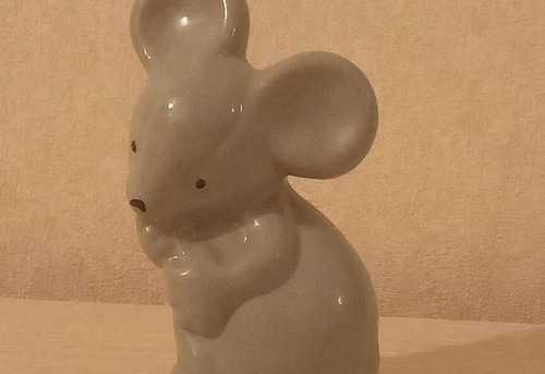 Мышка статуэтка