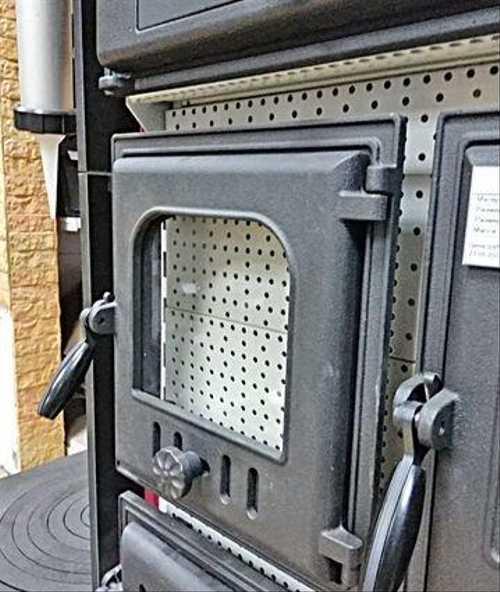 Дверца для печи топочная К402 со стеклом (Fireway)