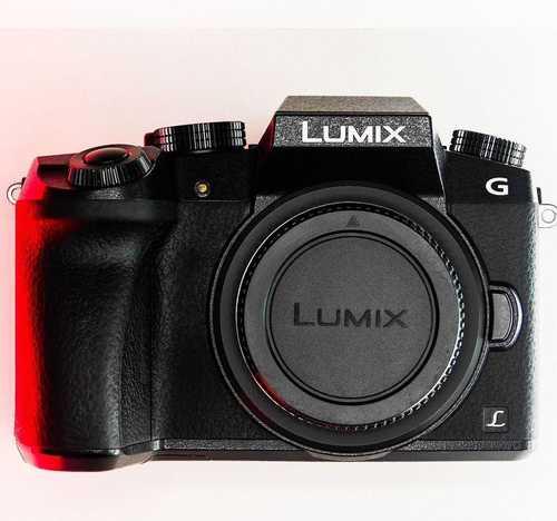 Фотоаппарат Panasonic Lumix G7 body