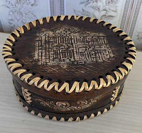 Шкатулка из бересты