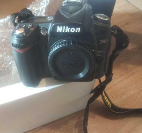 Nikon D90