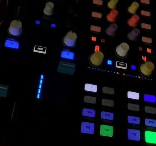 Dj контроллер Traktor Kontrol X1/Z1 комплект