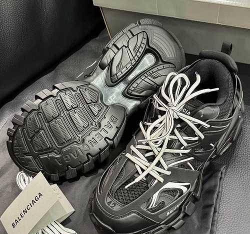 Balenciaga track 1.0 black