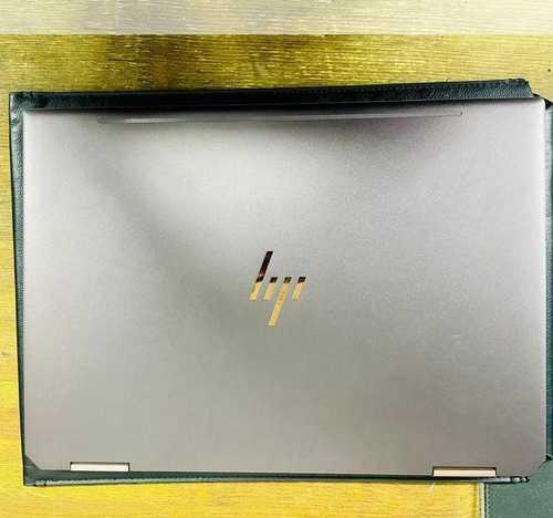 Ноутбук HP Spectre x360 Convertible