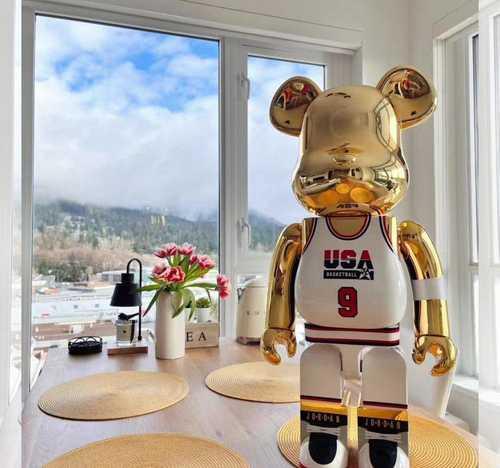 Коллекционный мишка Bearbrick USA