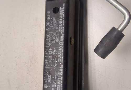 Домкрат Mitsubishi Montero Sport / Pajero Sport, 2