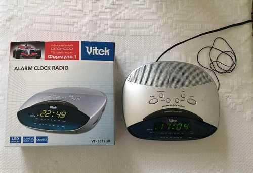 Часы-будильник с радиоприёмником Vitek
