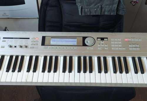 Станция синтезатор Korg Triton Le 61 Japan