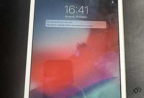iPad mini 2 16gb wifi белого цвета, отл состояние