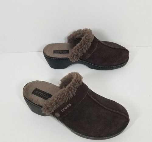 Клоги с мехом Crocs