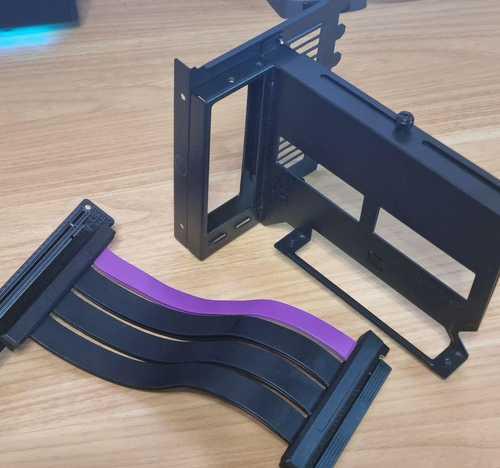 Райзер Cooler Master Vertical Graphics Card Holder