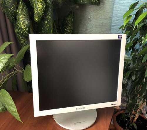 Монитор 17’’ IPS Samsung