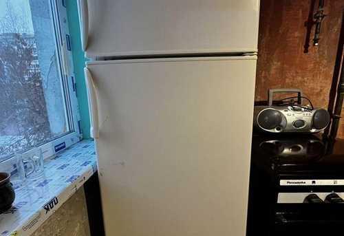 Холодильник Stinol 256Q