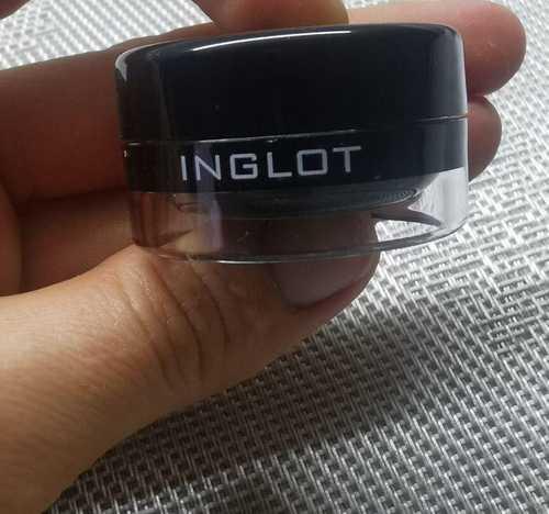 Гелевая подводка inglot 77