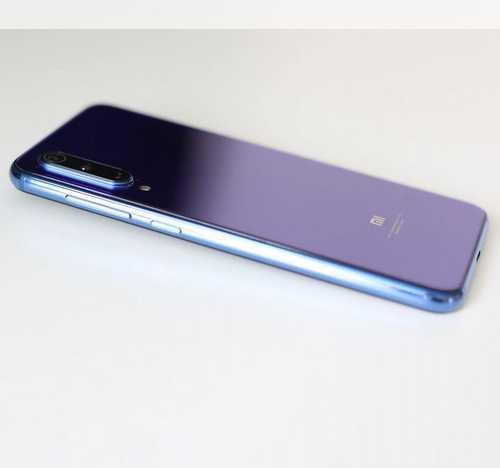 Xiaomi Mi 9 SE, 6/128 ГБ