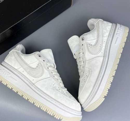 Стильные кроссовки Nike Air Force 1 Luxe