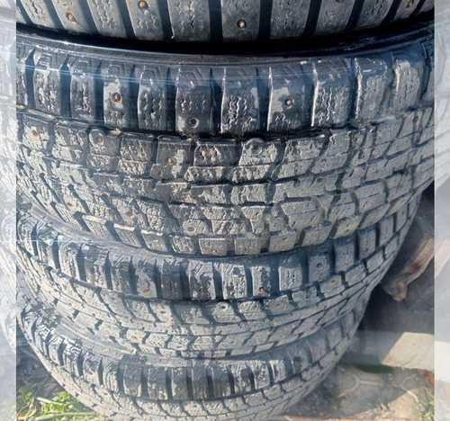 Dunlop SP Winter Ice 01 195/65 R15