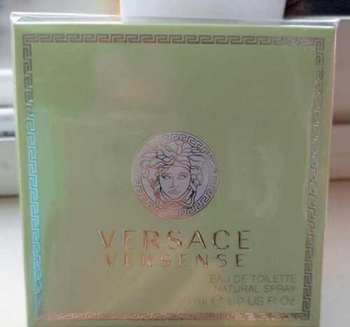 Туалетная вода новая Versace versense