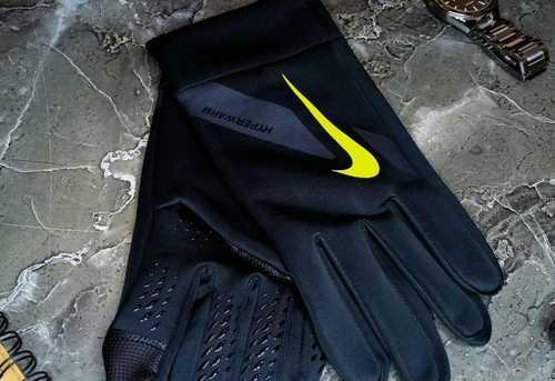 Перчатки Nike Hyperwarm