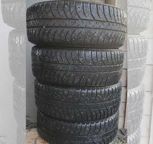 Bridgestone Ice Cruiser 7000 205/55 R16 100H