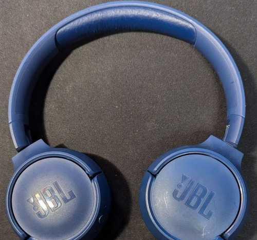 Беспроводные наушники JBL tune 560bt