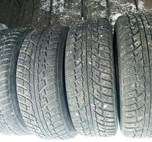 Kumho Ecowing KH19 215/60 R17 203W