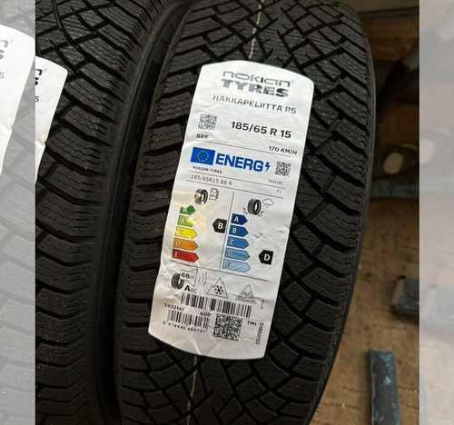 Nokian Tyres Hakkapeliitta R5 185/65 R15 88R