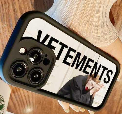 Чехол на iPhone "Vetements"