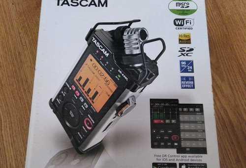 Студийный рекордер/проигрыватель Tascam DR-44WL