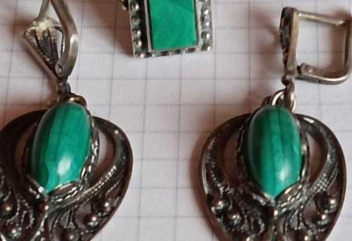 Серьги, кольцо серебро с малахитом
